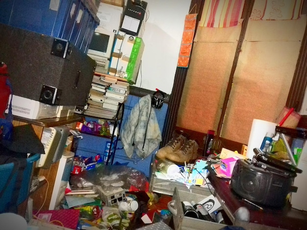 How to Quickly Sell a Hoarder House in New York - Gem Hunter Property ...